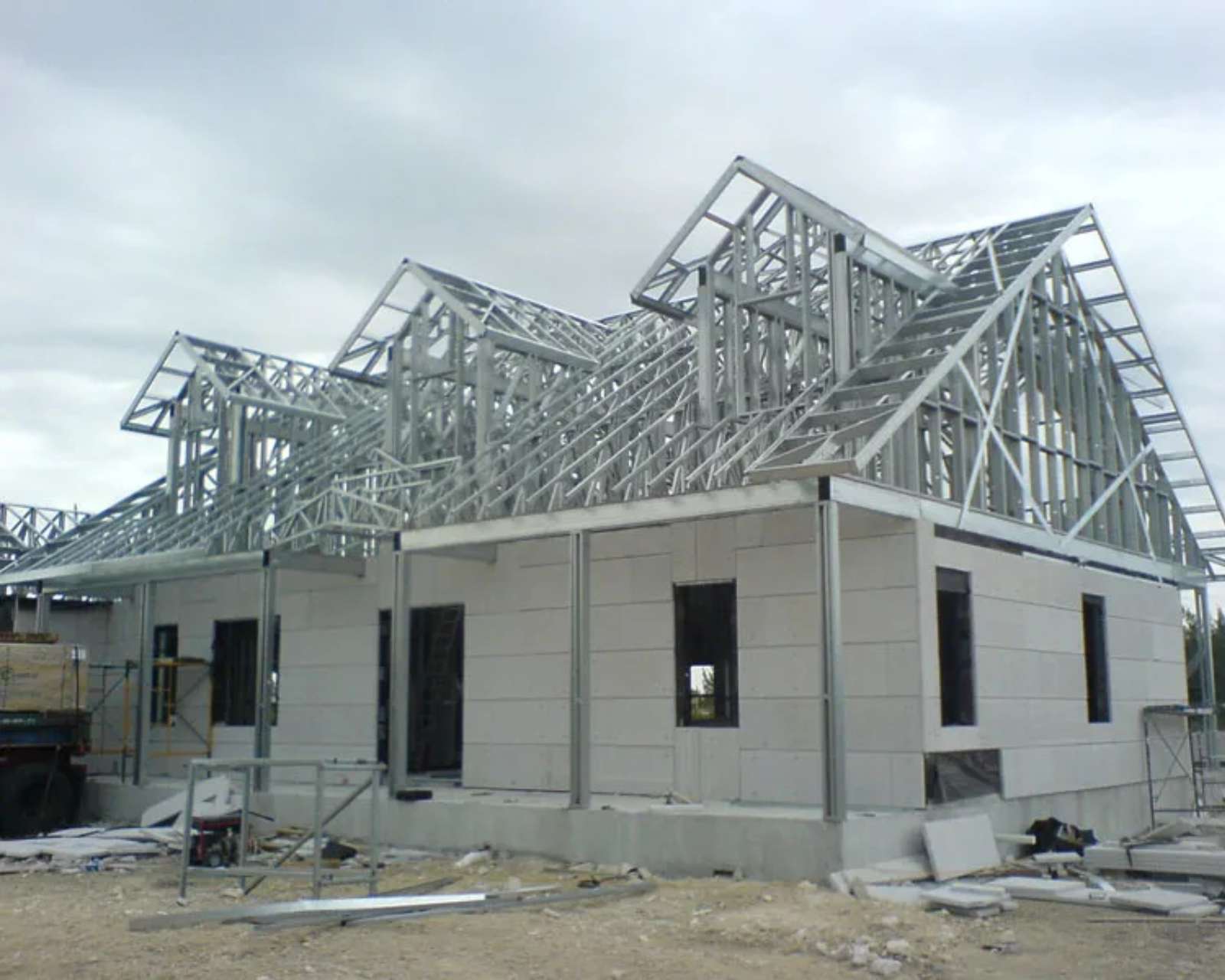 Union Truss C 75 - Roofing Indonesia